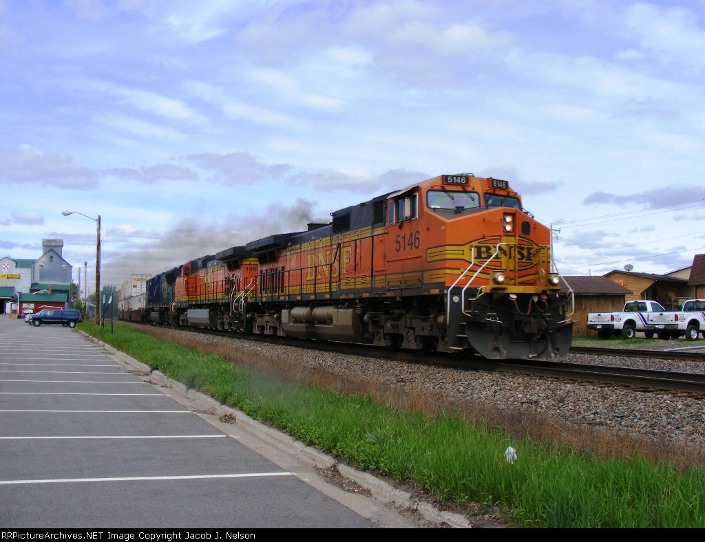 BNSF 5146